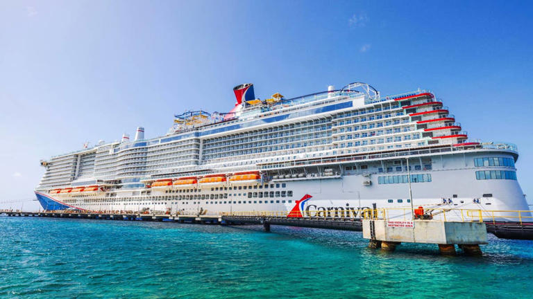 Carnival cruisers must opt in to new loyalty program to keep status