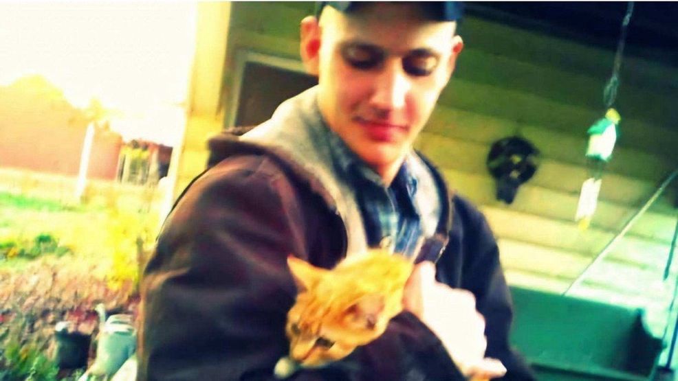 Man, 35, dies after running into burning home to try and save his cat ...