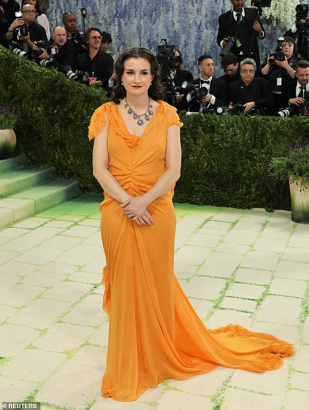 Maureen Callahan slams Anna Wintour's 'matronly' Vogue successor Chloe ...