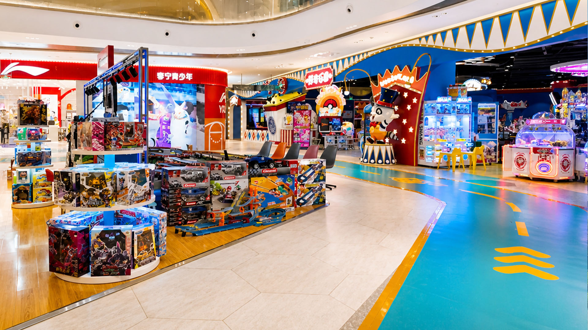 Families discover a fun filled kids area inside China’s modern shopping ...