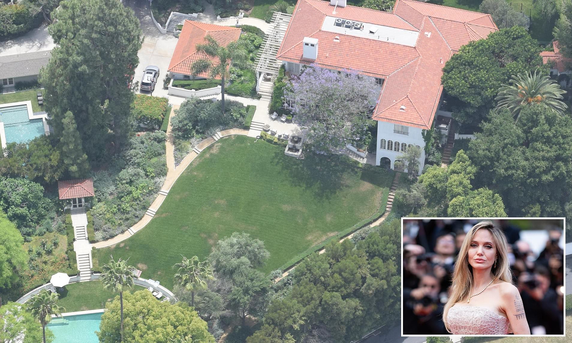 Angelina Jolie lists Los Angeles mansion for $30m