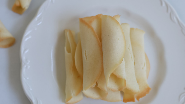 Classic crisp vanilla tuile recipe