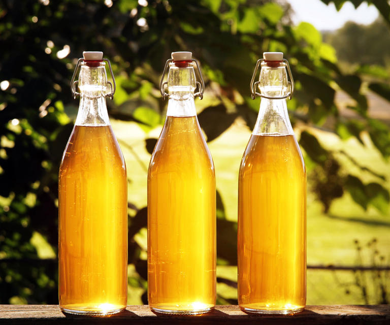 Should you use vinegar as a weed killer? 3 things to know before you ...