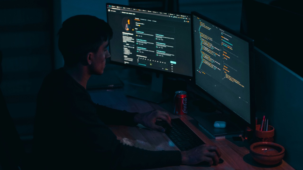 Microsoft patches severe GitHub flaw within two hours of disclosure