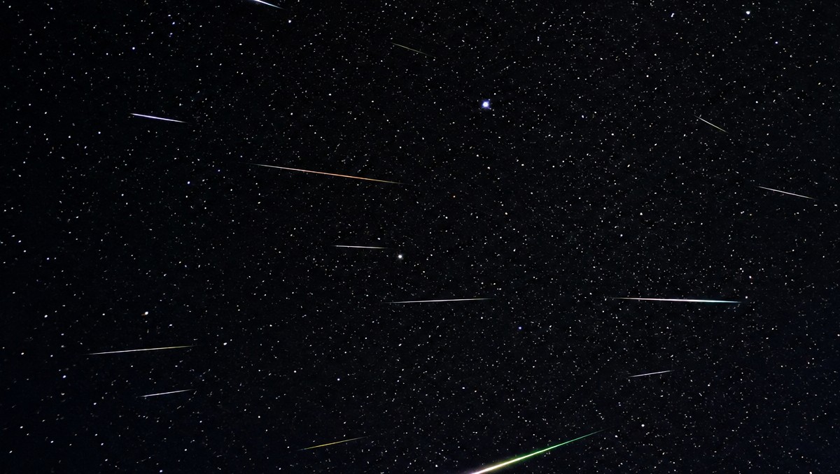 ¿A qué hora es el punto máximo de la lluvia de estrellas Eta Acuáridas ...
