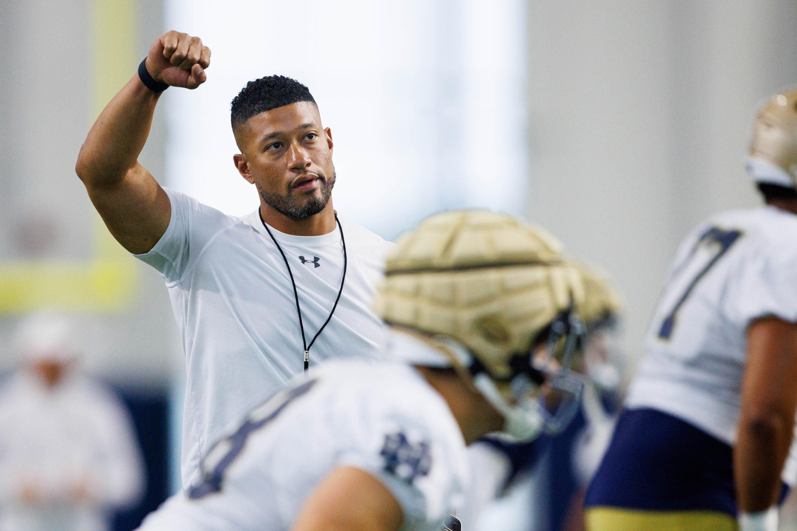 Notre Dame football is predicted to land a dynamic pass rusher to ...