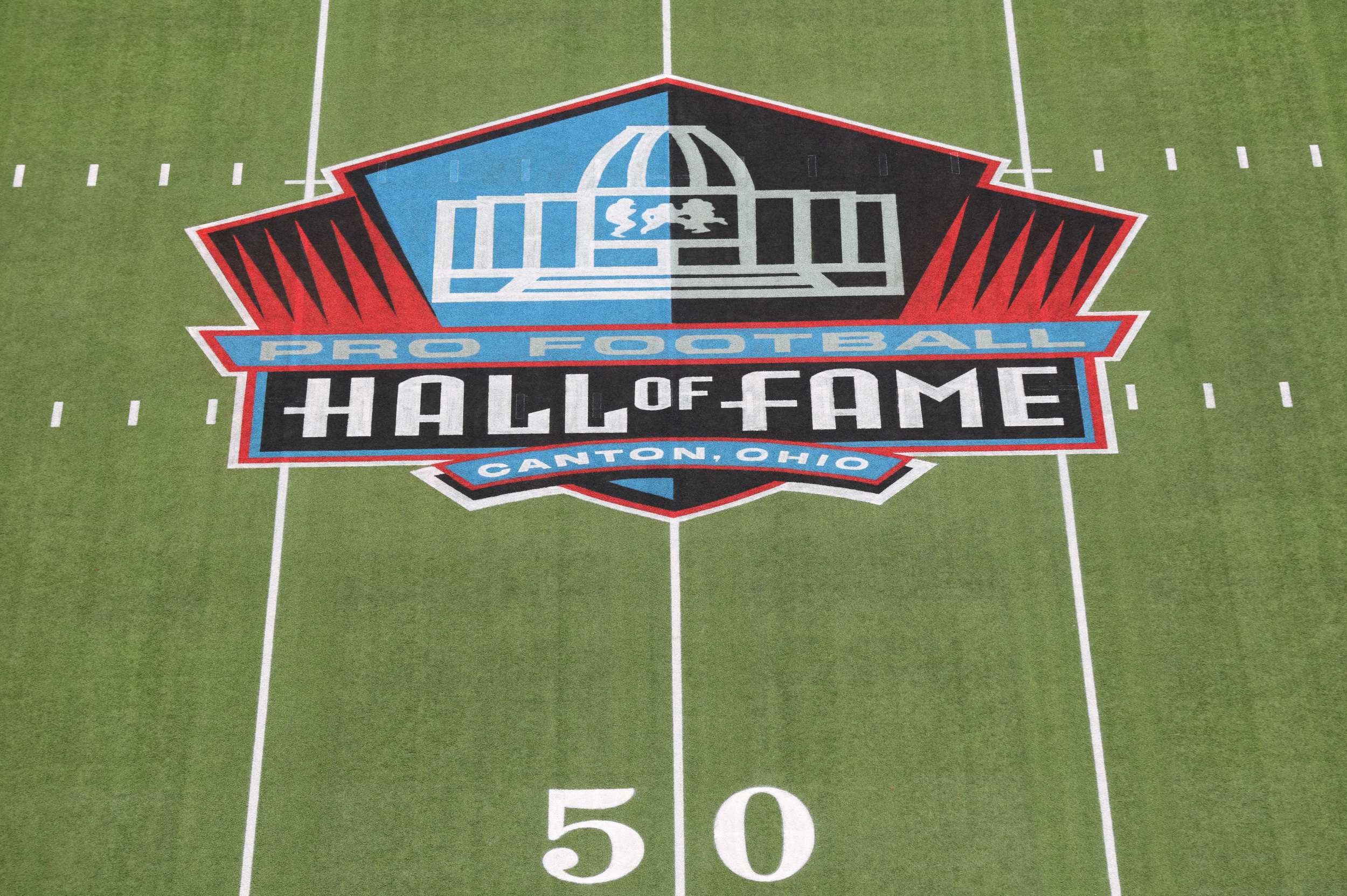 Football legends light up the 2026 Biletnikoff Hall of Fame ...