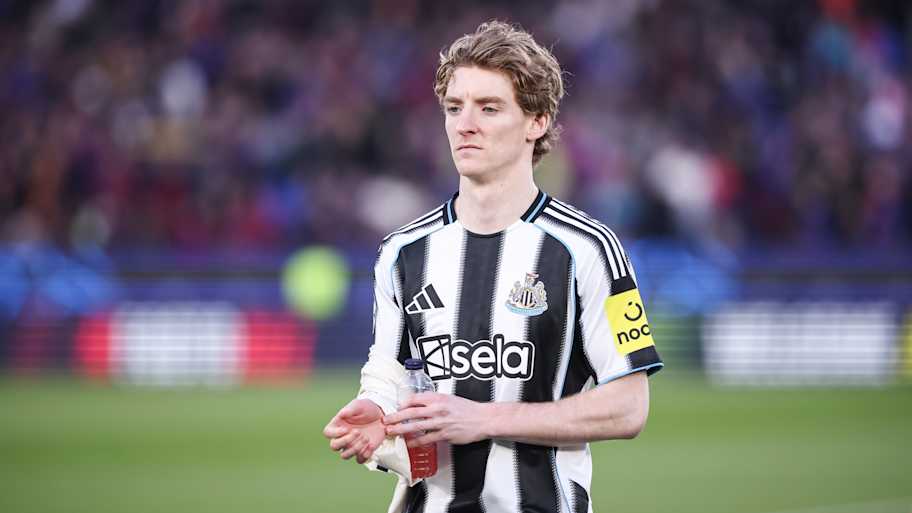 Barcelona join Bayern Munich in race to sign Premier League forward