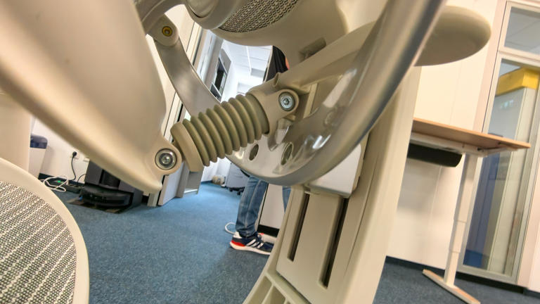 Sihoo Doro C300 Pro V2: Bürostuhl mit guter Lordosestütze polarisiert ...