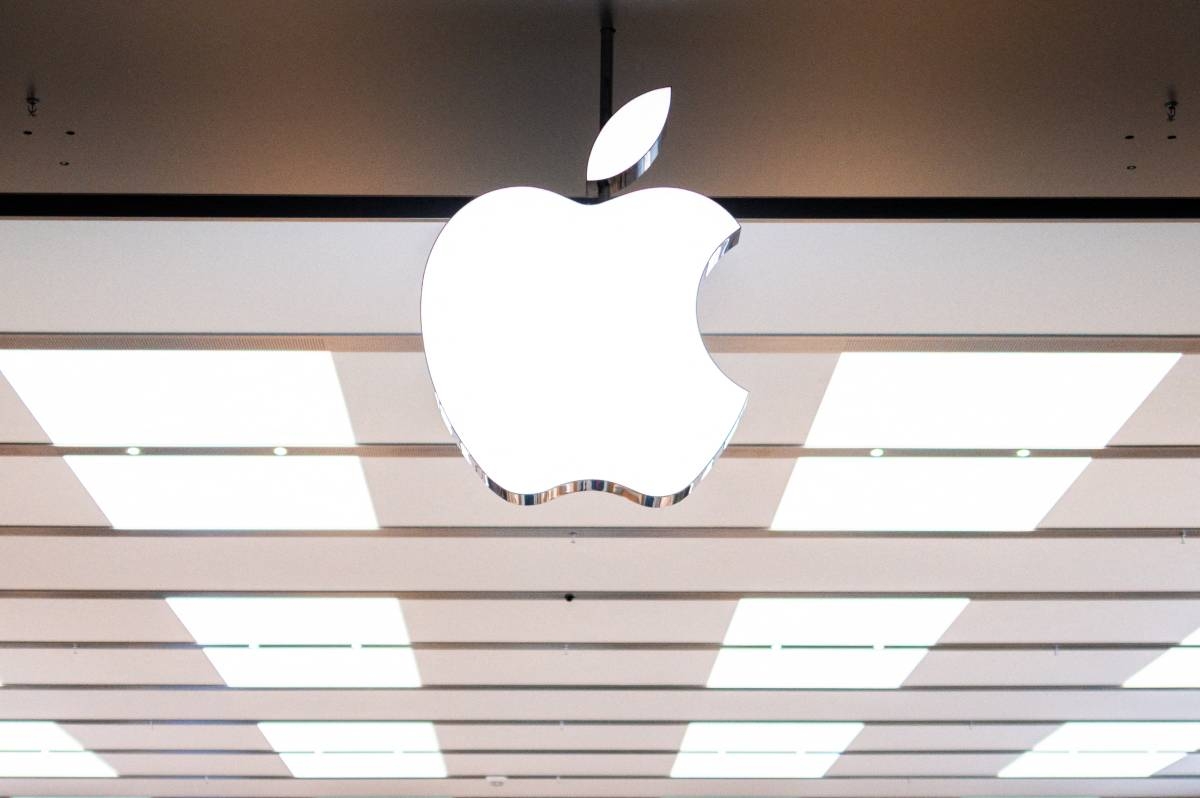 Apple to let users choose rival AI models across iOS 27 features