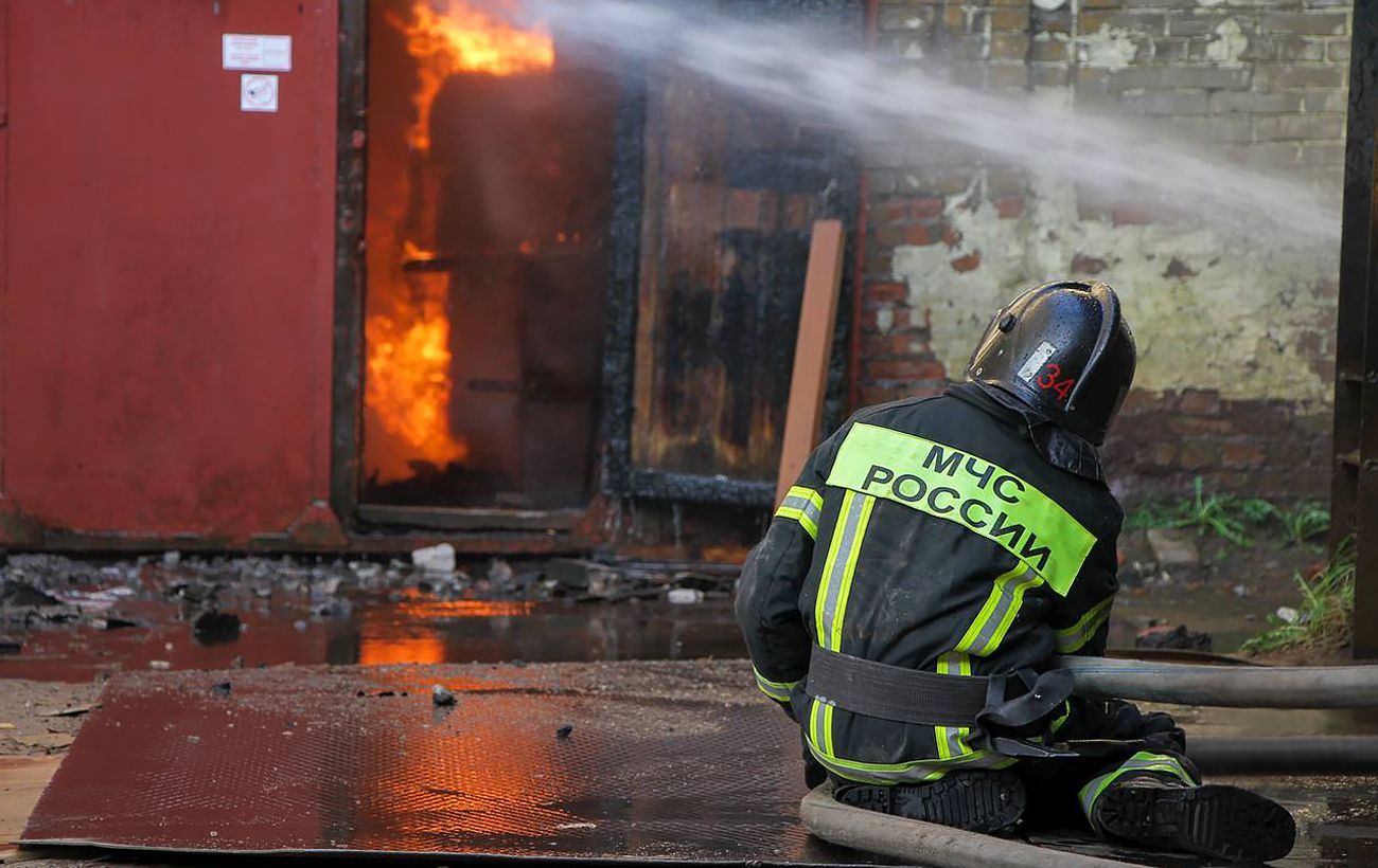 Russian refinery in Kirishi suspends oil processing after Ukraine strike