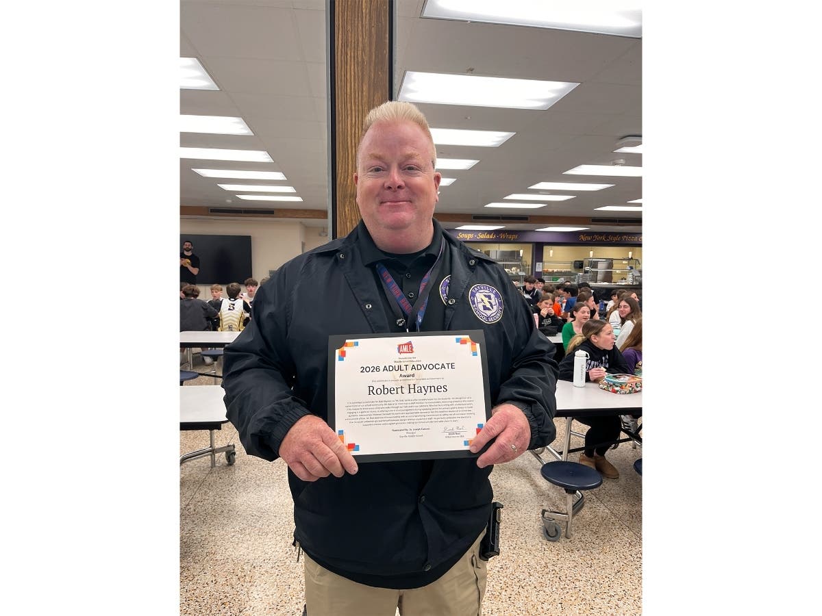 'Outstanding advocates': 2 Sayville Middle School staffers earn ...