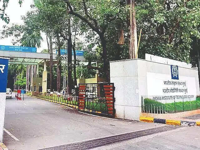 60% of female BTech students to get IIT-Bombay scholarships; Mumbai ...