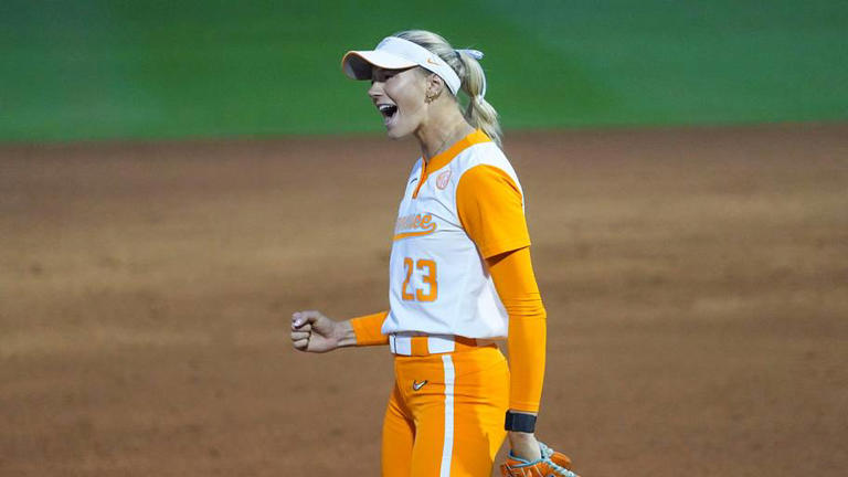 Lady Vols star Karlyn Pickens delivers historic moment for Tennessee ...