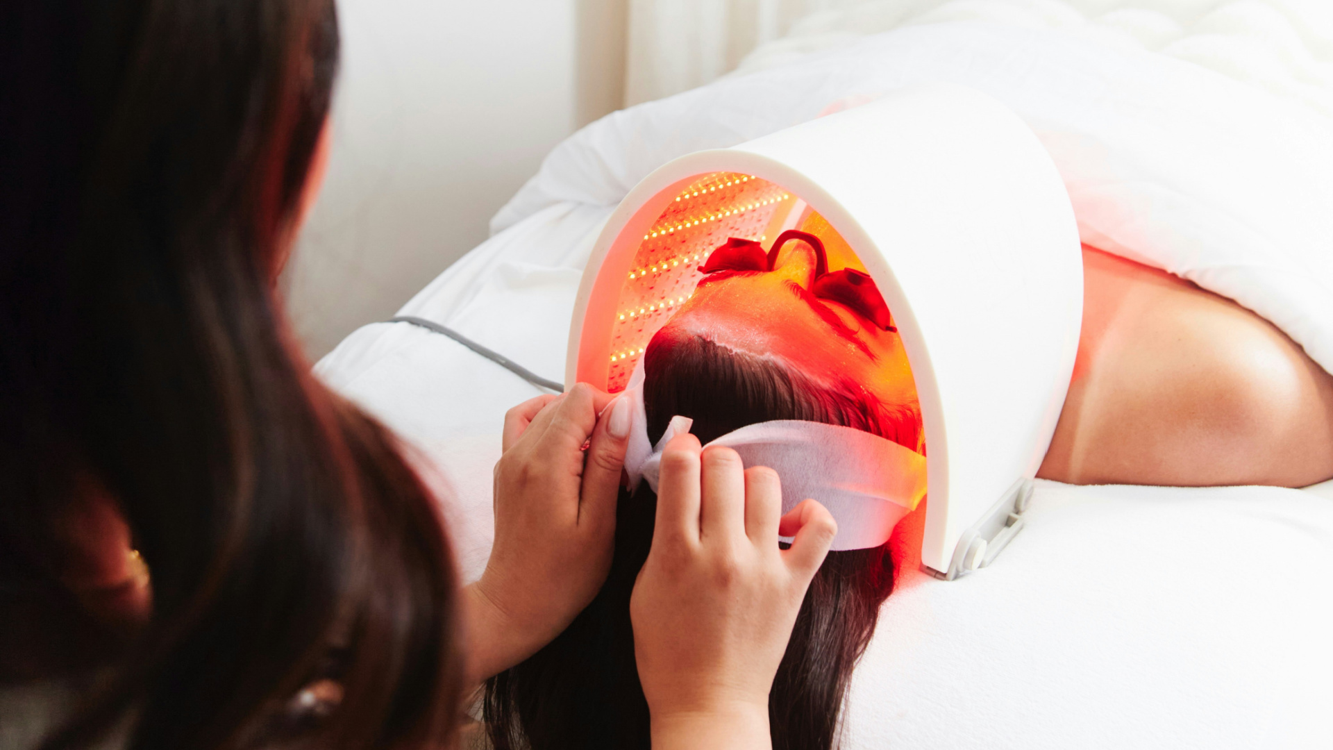 Red light therapy: Is it really effective?
