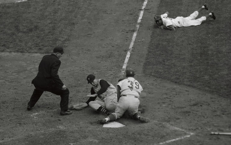 Bob Skinner, a World Series-winning outfielder who managed the Phillies ...