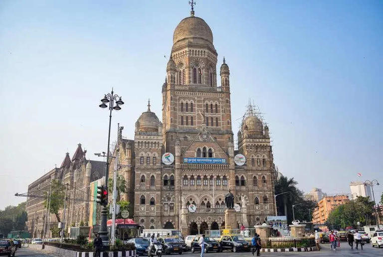 Neta: Illegal fake jewellery factories causing pollution