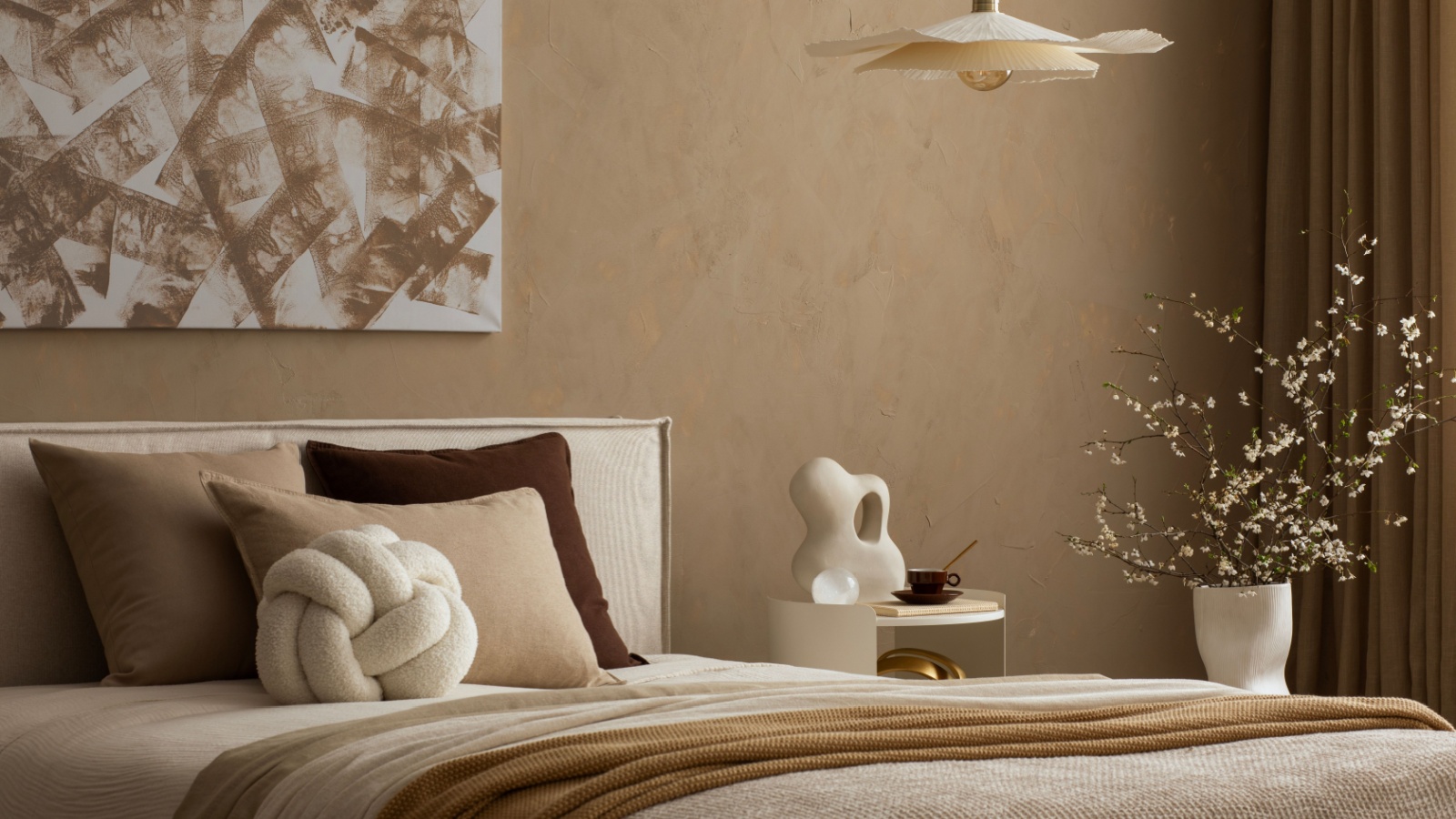 Bedroom layout rules interior designers swear by