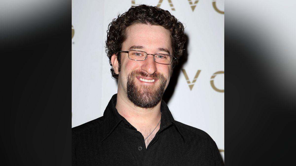 'Saved by the Bell' costar casts doubt on Dustin Diamond’s claim his ...