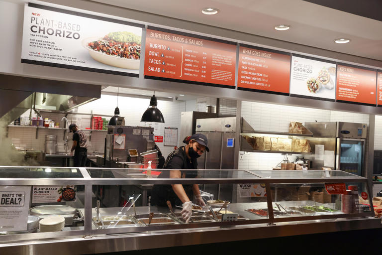 'Ask for a little more': Chipotle CEO, customers at odds over portions