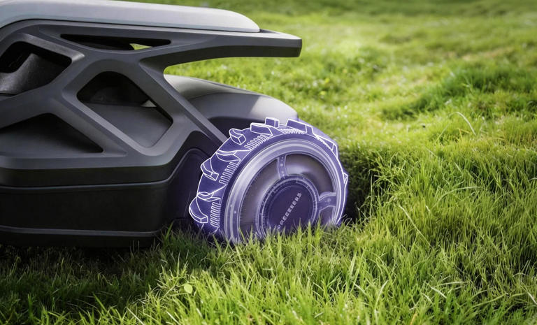 Airseekers Tron SE robot mowers deliver ultimate lawn care