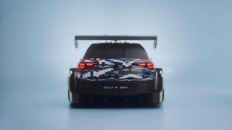 Volkswagen just gave the Golf R a wing that would make the Civic Type R ...