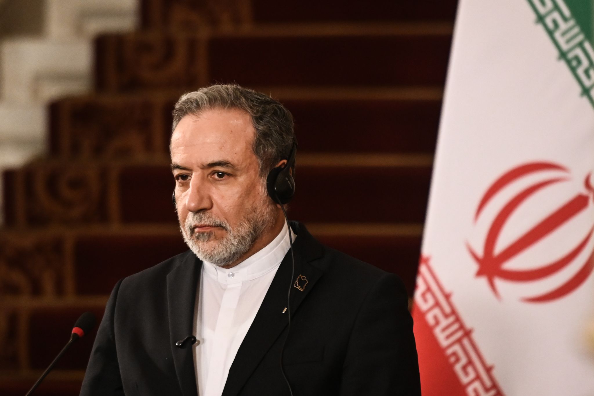 Iranian foreign minister meets Chinese counterpart in Beijing