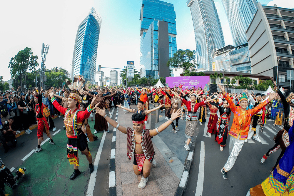 200 penari meriahkan CFD Bundaran HI jelang pagelaran Sabang Merauke 2026