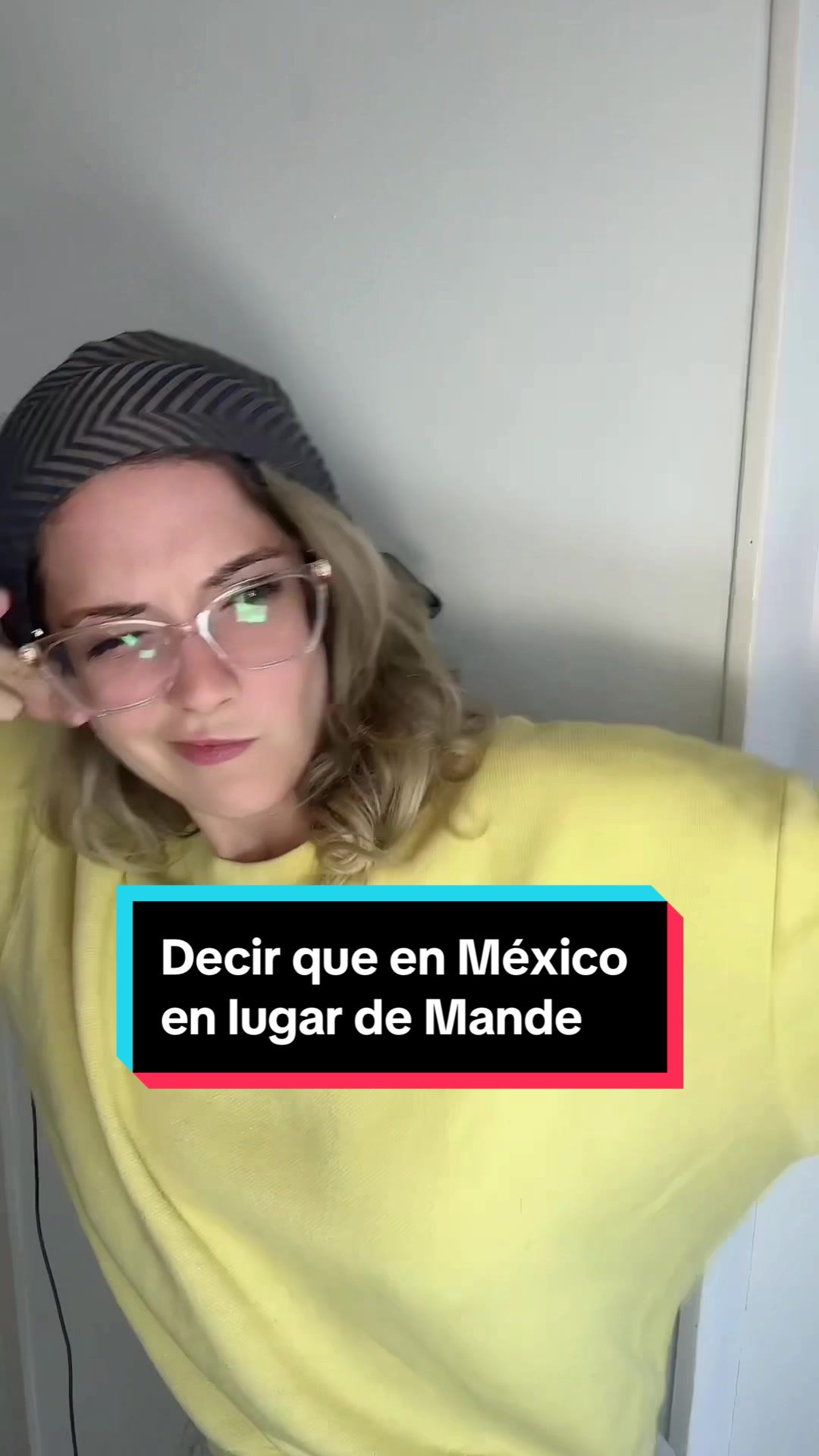 Por qué decir mande en lugar de qué genera debate en México