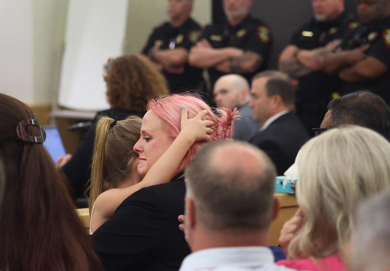Former FedEx driver sentenced to death for killing 7-year-old girl ...
