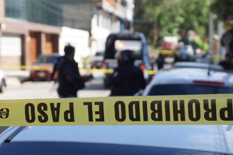 Hombres armados asesinan a cinco jóvenes en una casa de León ...