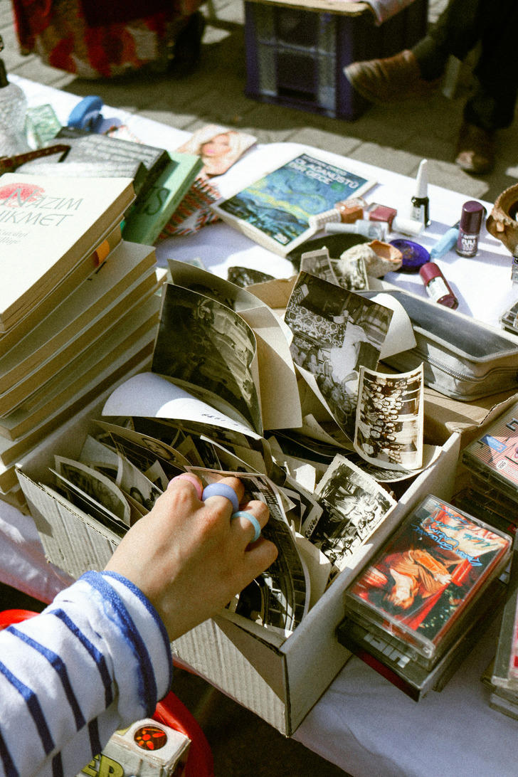 12 people who went to a flea market or antique shop for some old junk ...