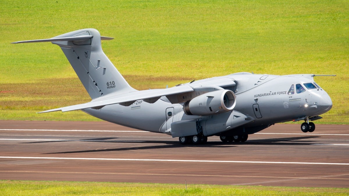 UAE buys up to 20 C-390 Millennium transport aircraft in Embraer's ...