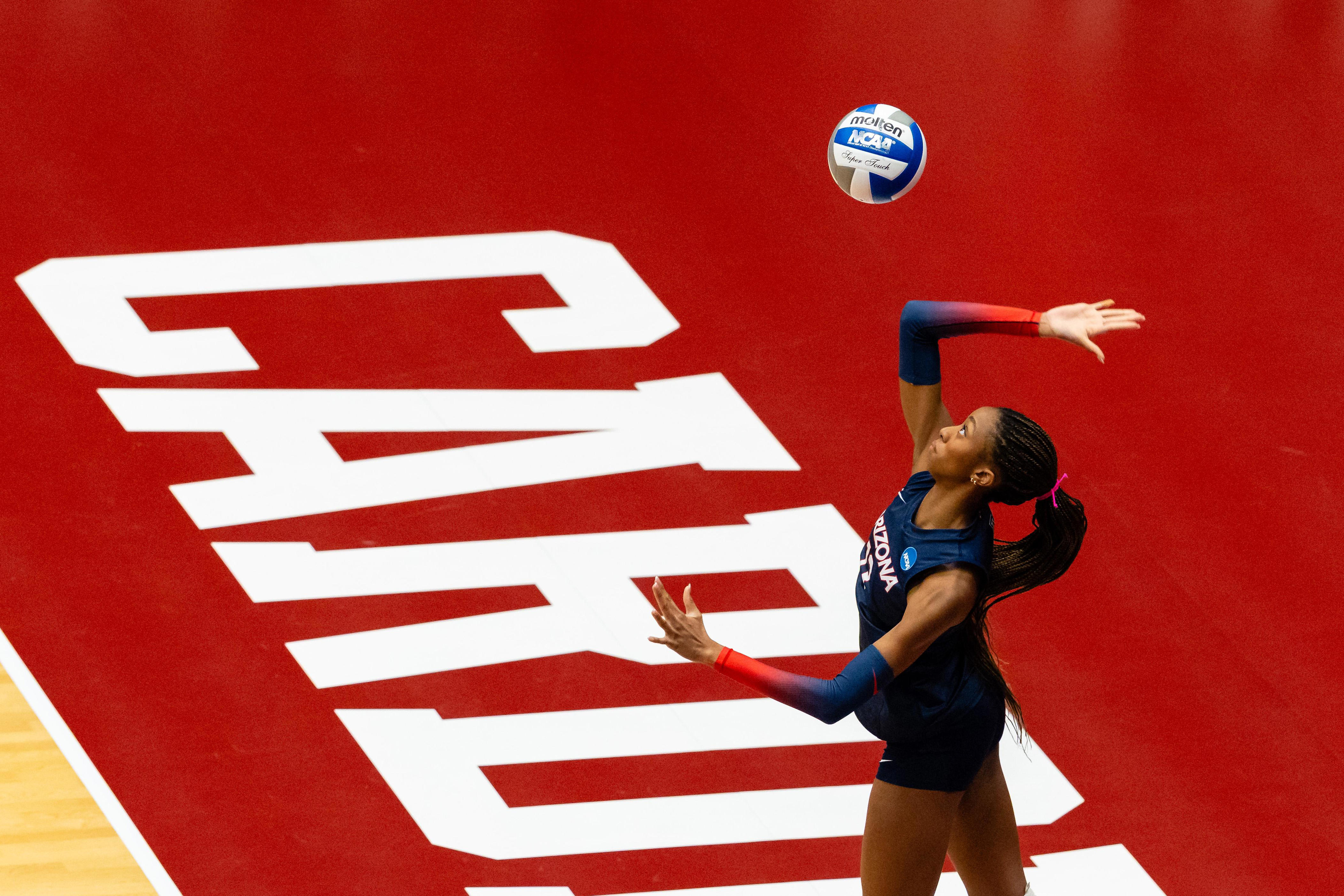 Arizona volleyball MB Adrianna Bridges enters transfer portal