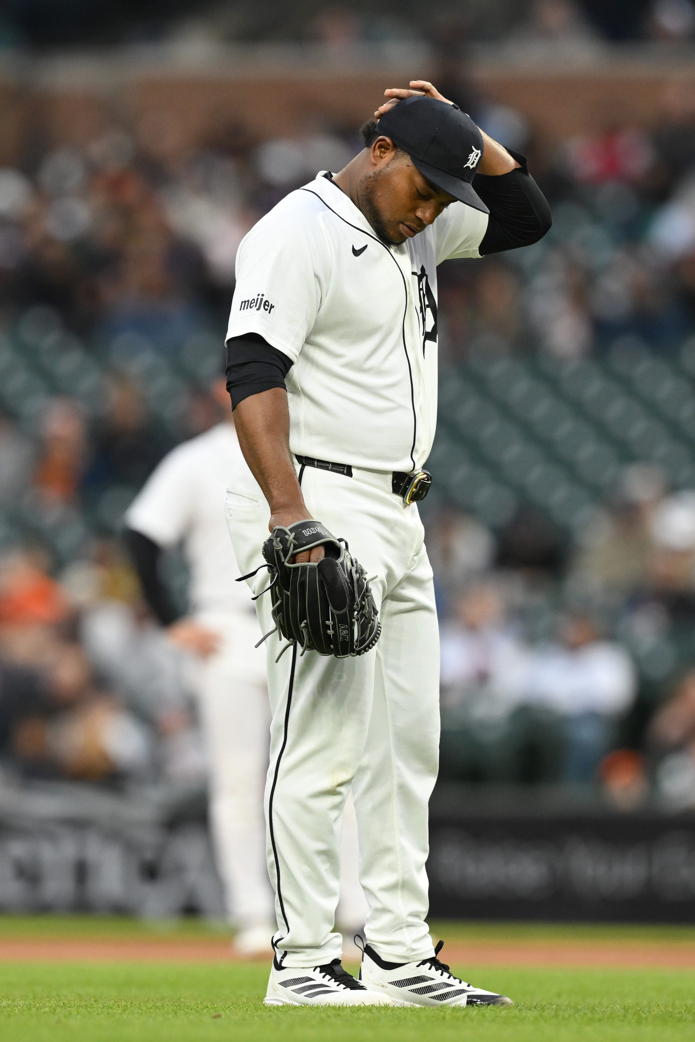 Tigers' Framber Valdez ejected as benches clear after hit-by-pitch