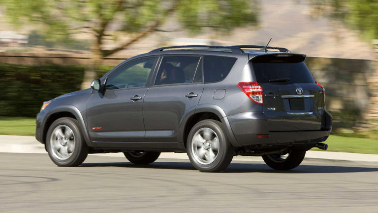 Toyota 2GR-FE V6: The bulletproof engine that runs 400K miles