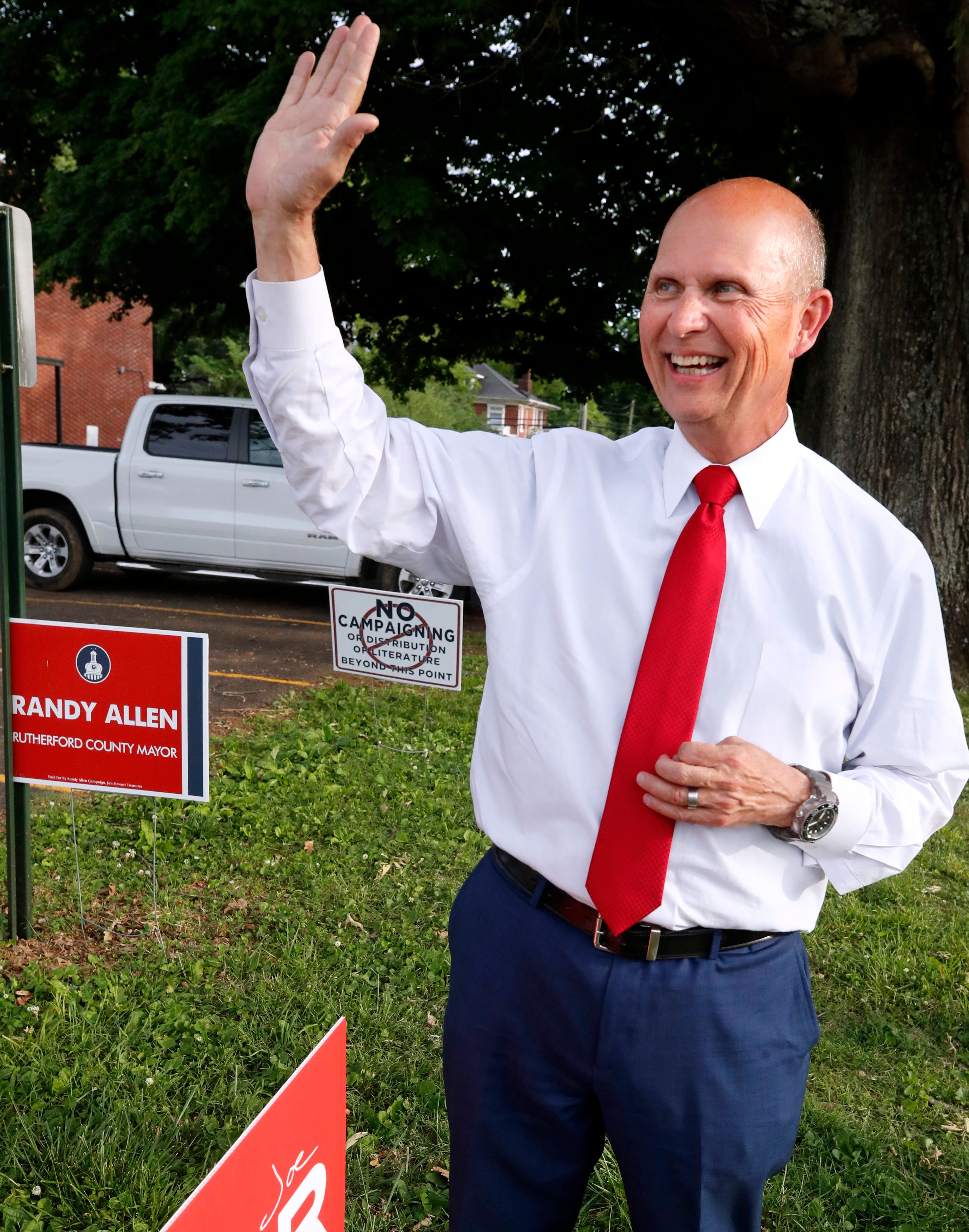 Allen wins GOP primary over incumbent Rutherford County mayor Carr, Harris