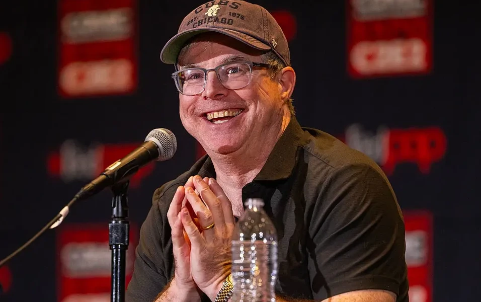 Andy Weir urges 'Project Hail Mary' fans to read 'Recursion'