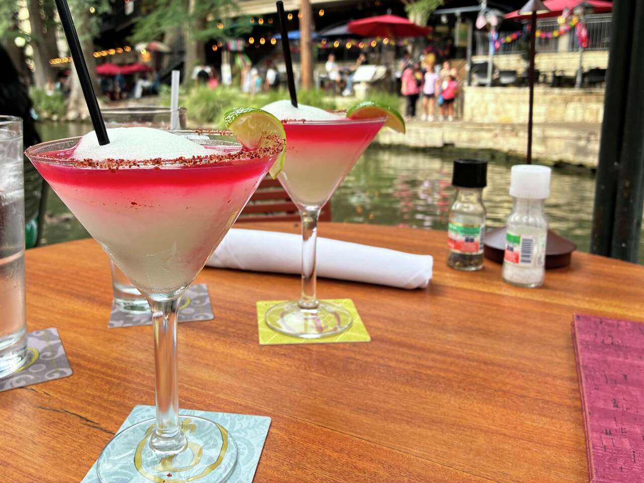 Is open-container drinking allowed on the San Antonio River Walk?