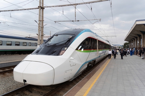 Hyundai Rotem begins commercial operation of high-speed railway in ...