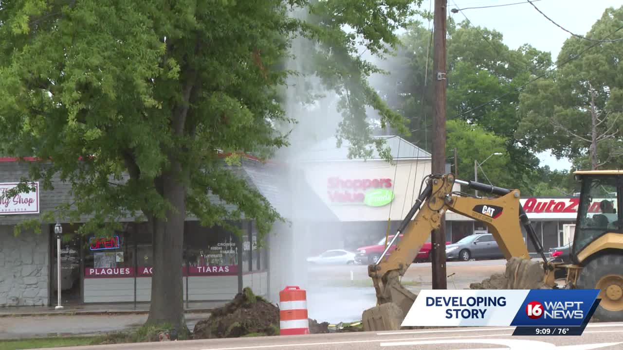 Water main break sends water shooting into air in Clinton