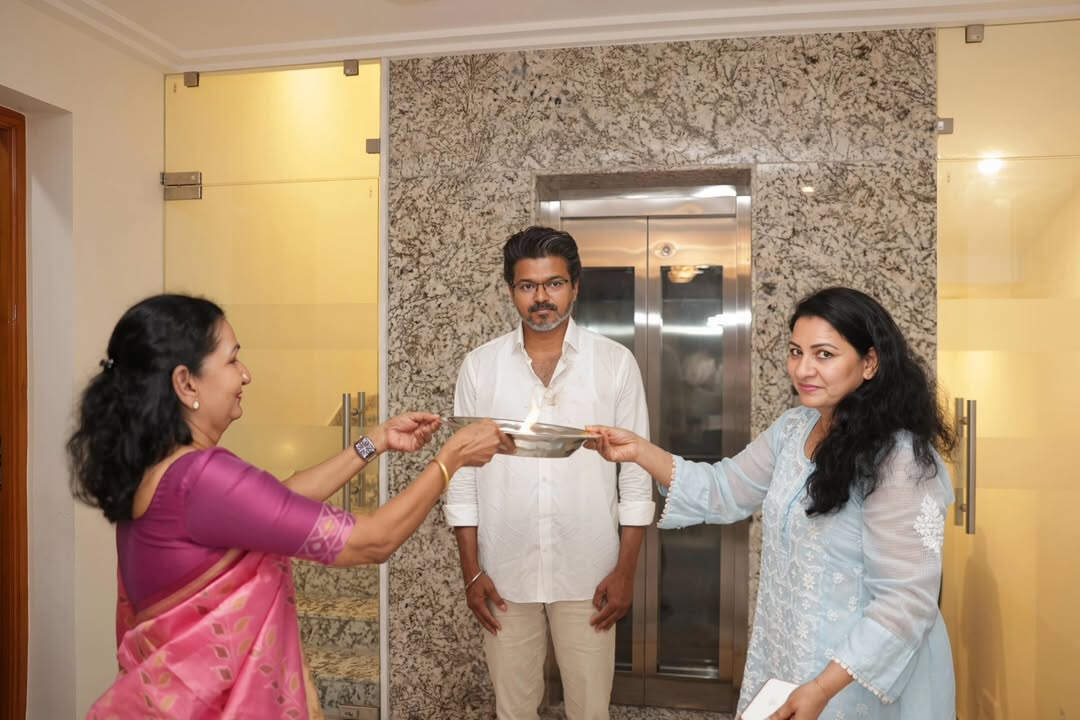 Photos: Thalapathy Vijay’s Quiet Celebrations With Family Goes Viral