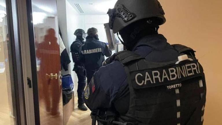 Roma guerra dei narcos, maxi operazione contro clan legato a Senese: 18 ...