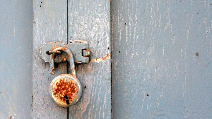 What home intruders actually look for before choosing a house