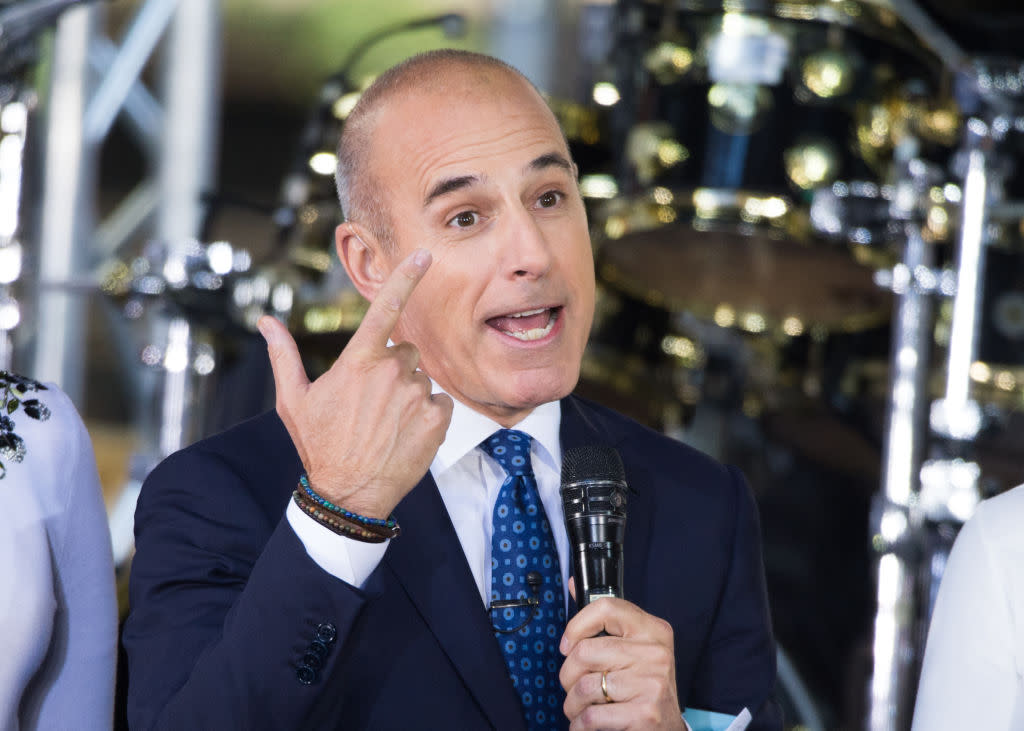 30 famous TV hosts who got fired