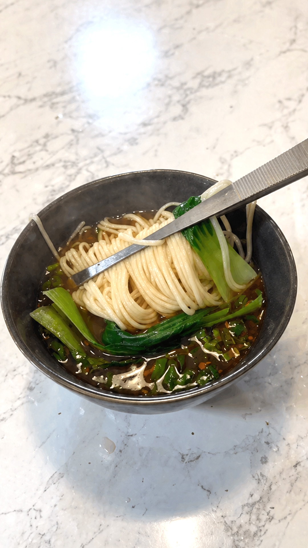 Quick and flavorful noodle soup in just 10 minutes