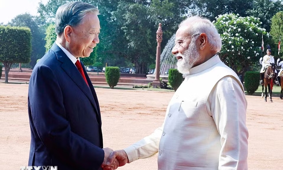 Vietnam's top leader To Lam welcomed in New Delhi with 21-gun salute