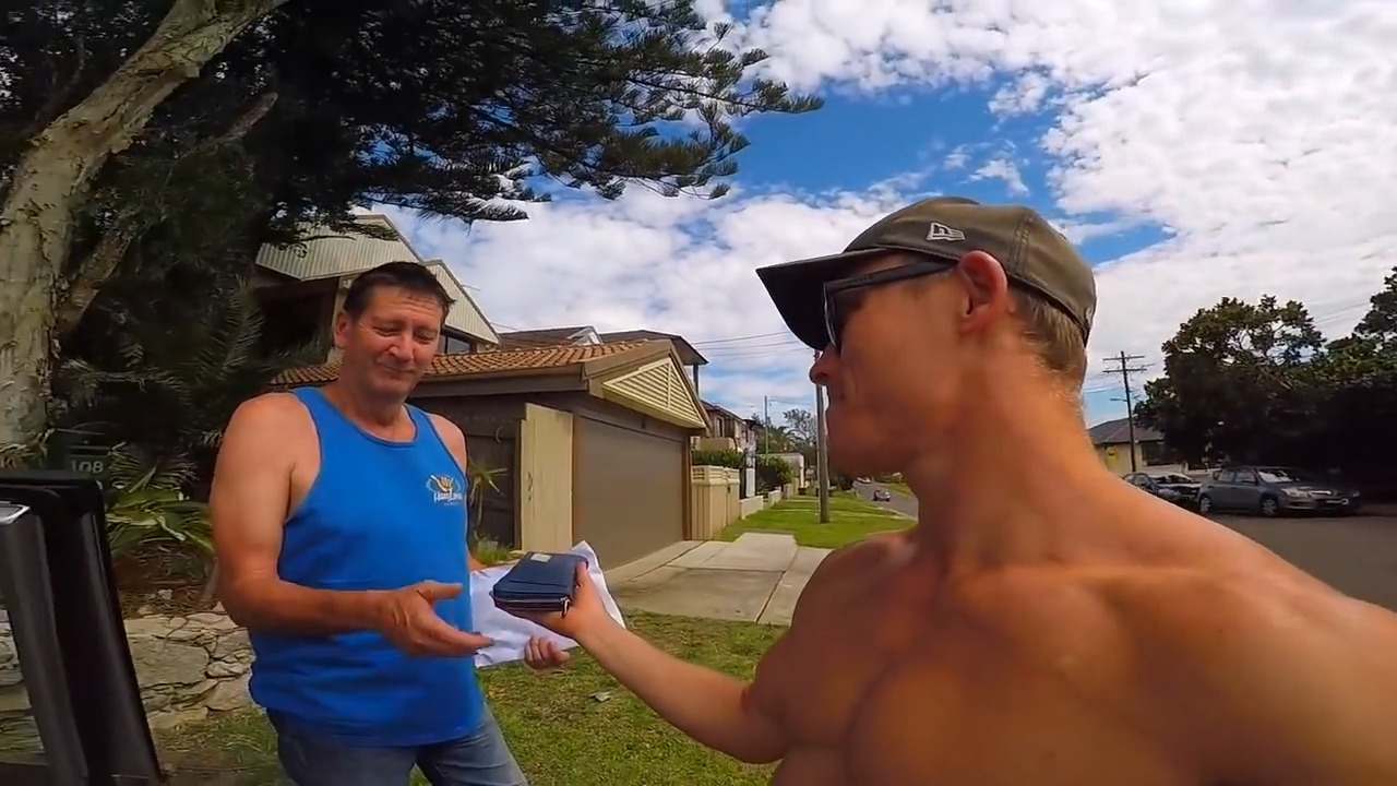 The wallet was bursting with cash - then he personally tracked down the ...