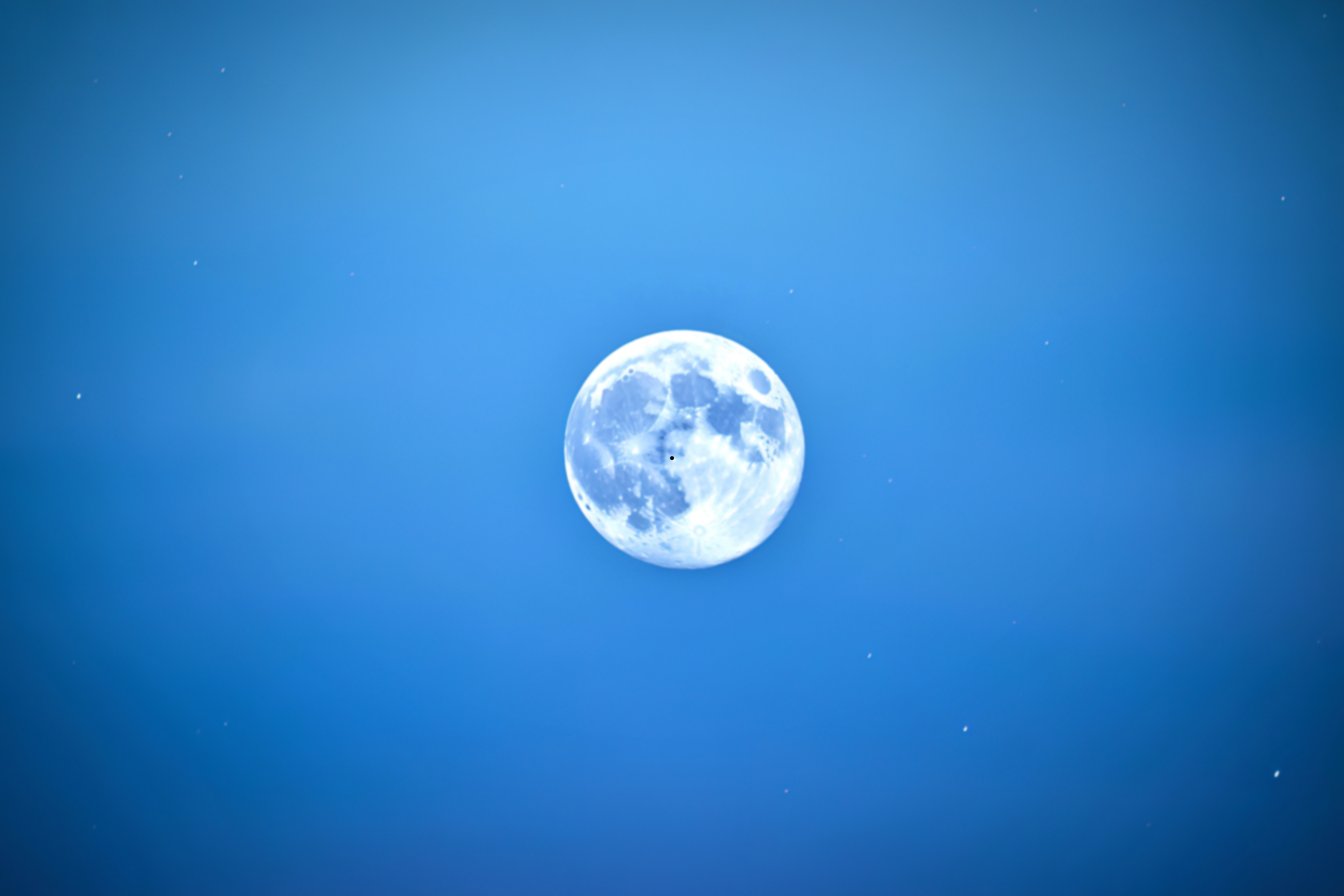 Blue moon 2026: Here's how to see the second full moon of May and how ...