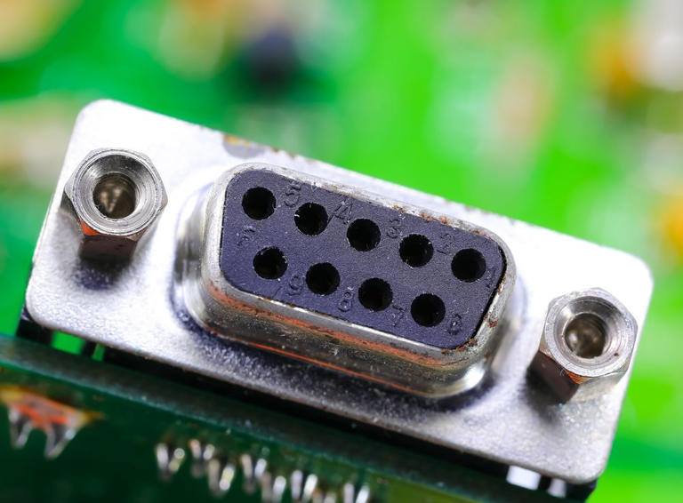 Everyone thinks USB killed this 66-year-old PC port (but it secretly ...